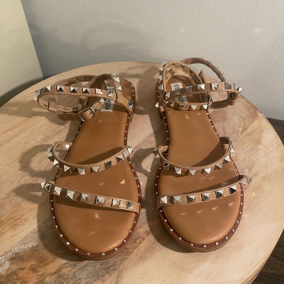 Steve Madden | Shoes | Steve Madden Rock Stud Sandals Size M | Poshmark